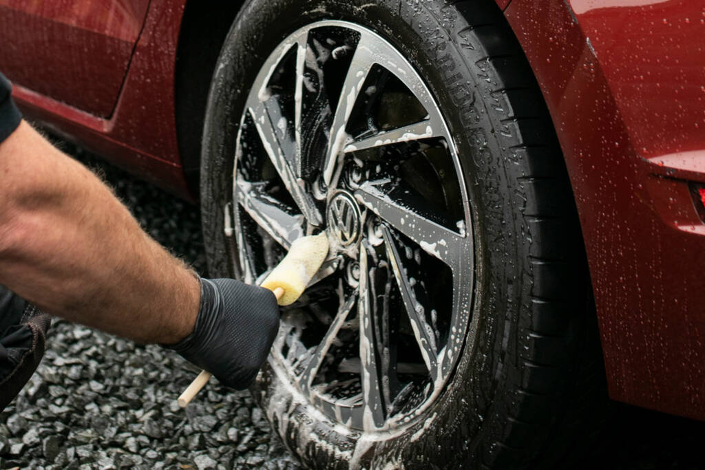 Wheel Detailing Sponge Kit – Sponge Guru