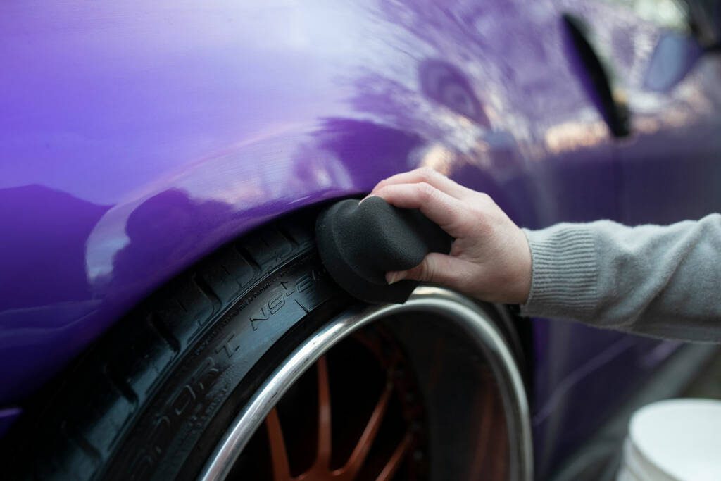 Tyre Dressing Applicator Pad - Sponge Guru